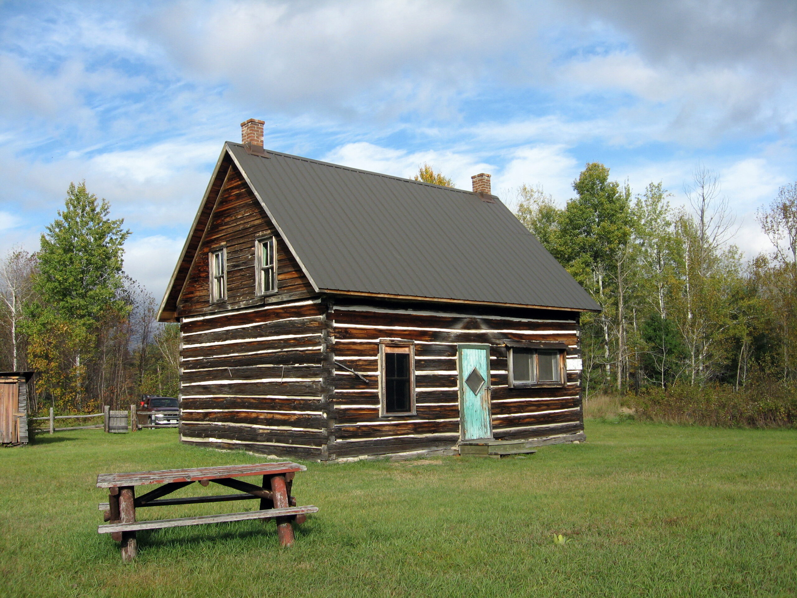 How to Make Your Off-Grid Home Truly Self-Sustaining - TheSite.org