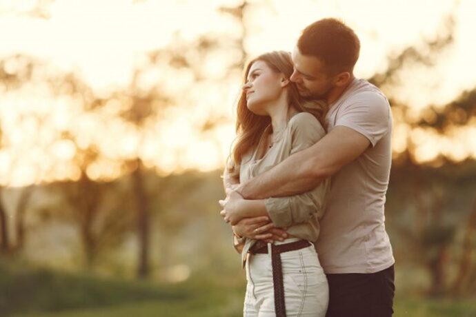 7 Surefire Tips To Make Your Girl Fall In Love With You Over And Over ...