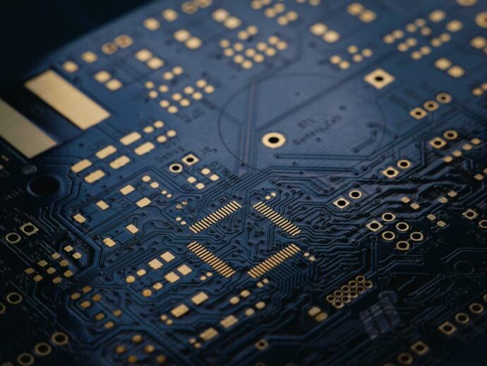 Different Types of PCB Material Options to Try - TheSite.org