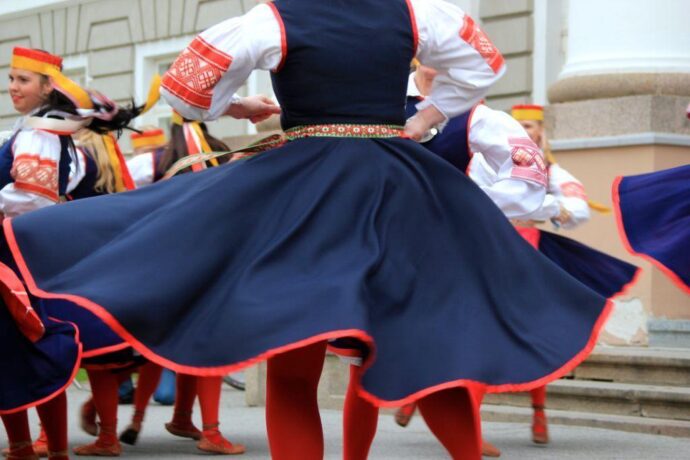 4 Things to Know about Traditional Costume Fashion - TheSite.org