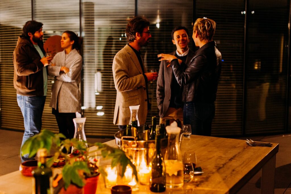 7 Tips For Bringing A Date To A Business Party TheSite 7-tips-for-bringing-a-date-to-a-business-party-thesite