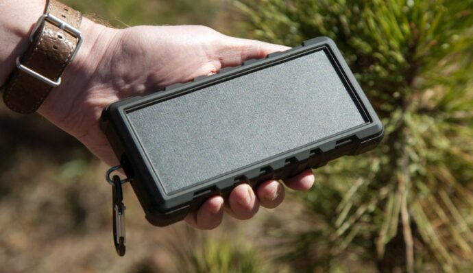 4 Best Outdoor Solar Power Banks 2024 - Buying Guide - TheSite.org