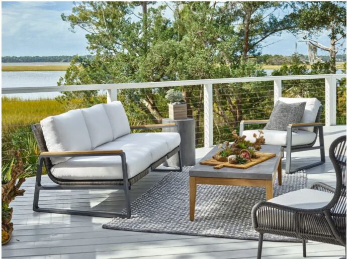 Mixing and Matching Outdoor Furniture: How to Combine Different Styles ...