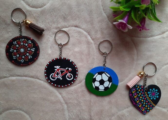 DIY Delights: Creative Projects with Custom Keychains - TheSite.org
